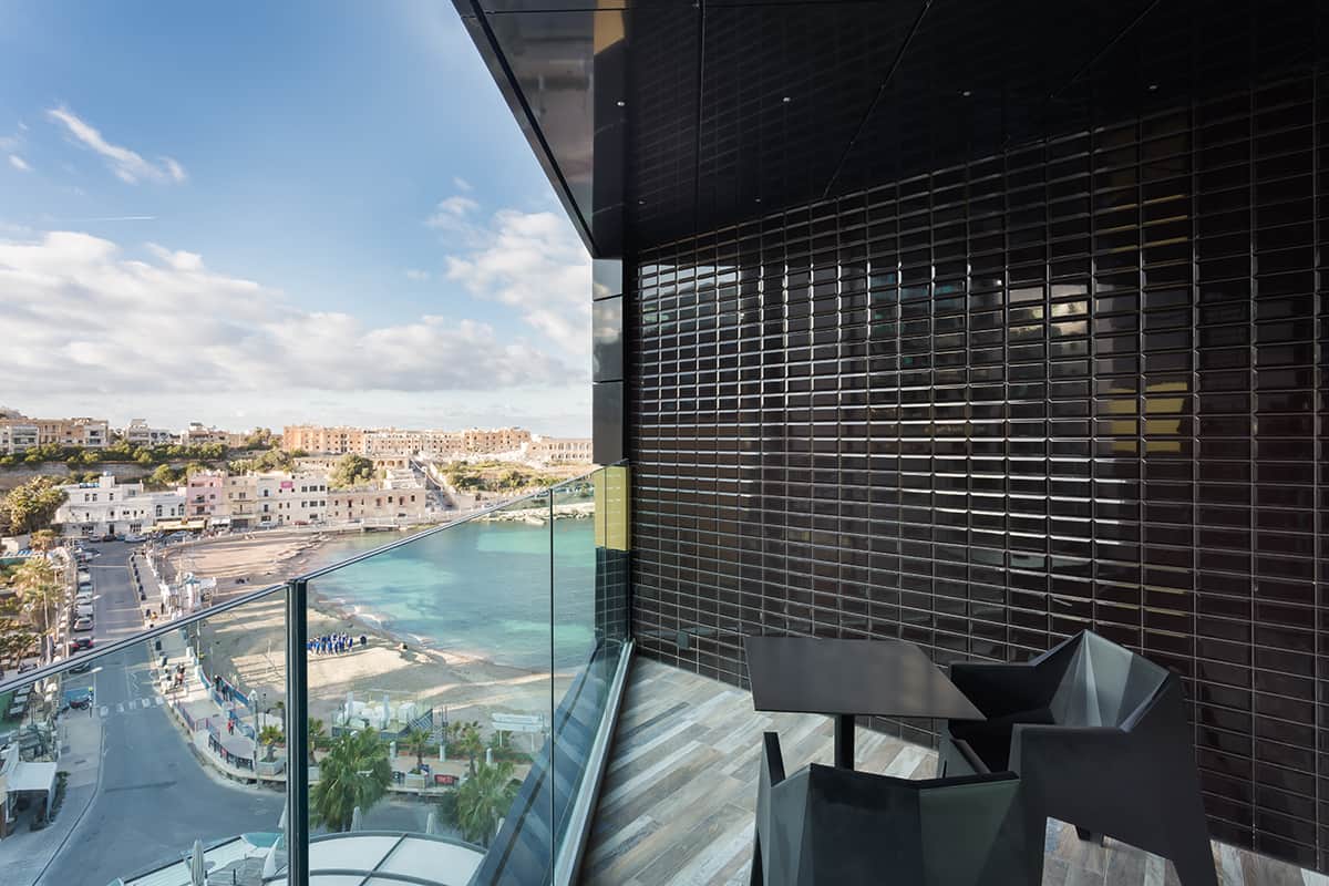 Luxury Side Seaview Room - H Hotel